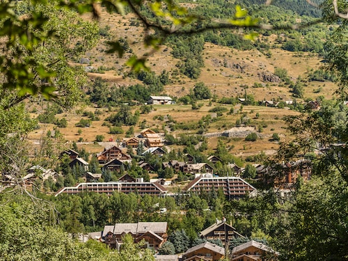 Chantemerle ski apartments | Saint-Chaffrey ski accomodation | Pierre ...