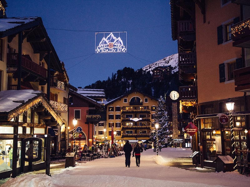 Les arcs 1950 store